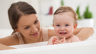 Tips and Tricks to Make Your Baby’s Bath Safe – and Fun